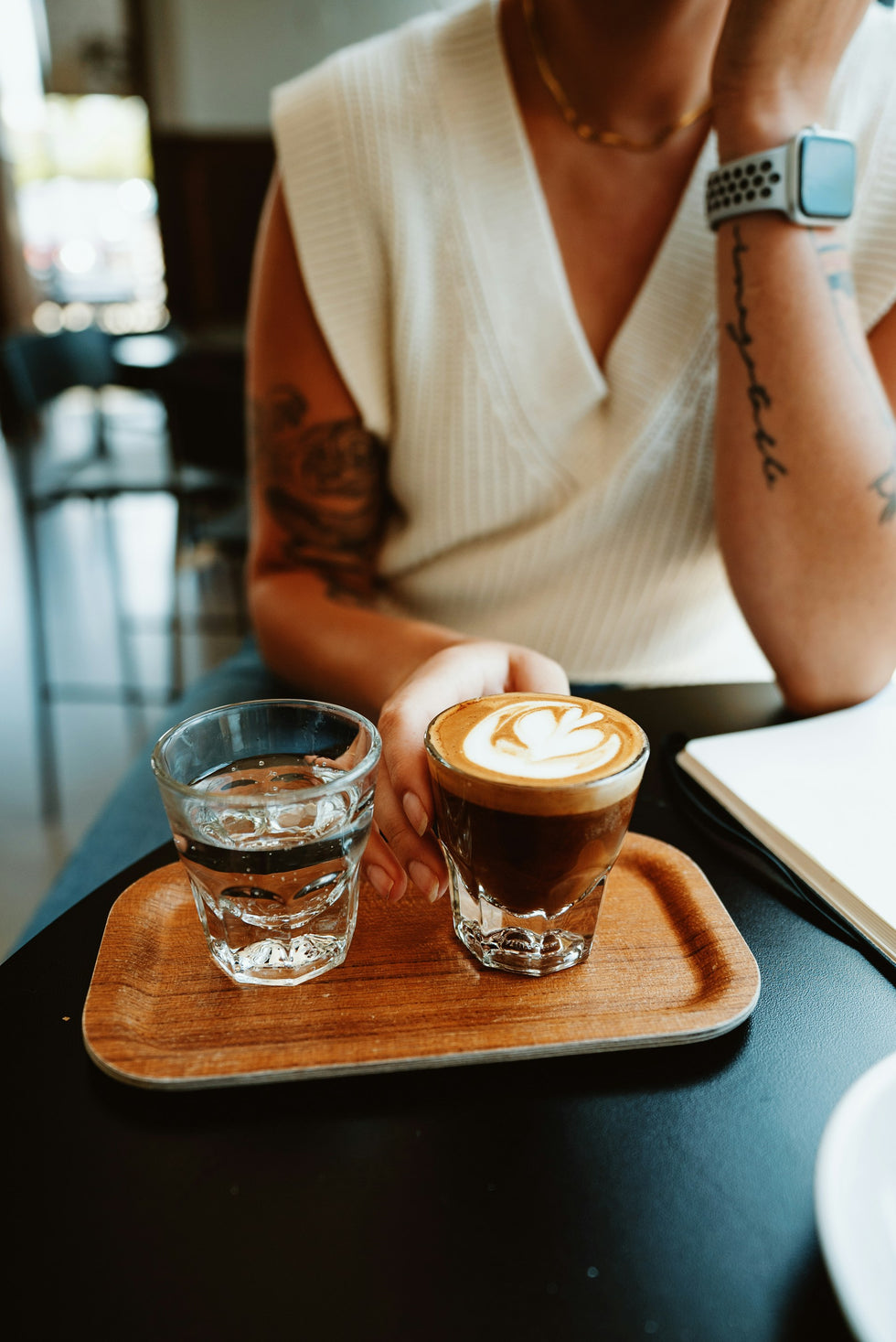 Cortado : Origine, Préparation et Secrets pour un Café Équilibré